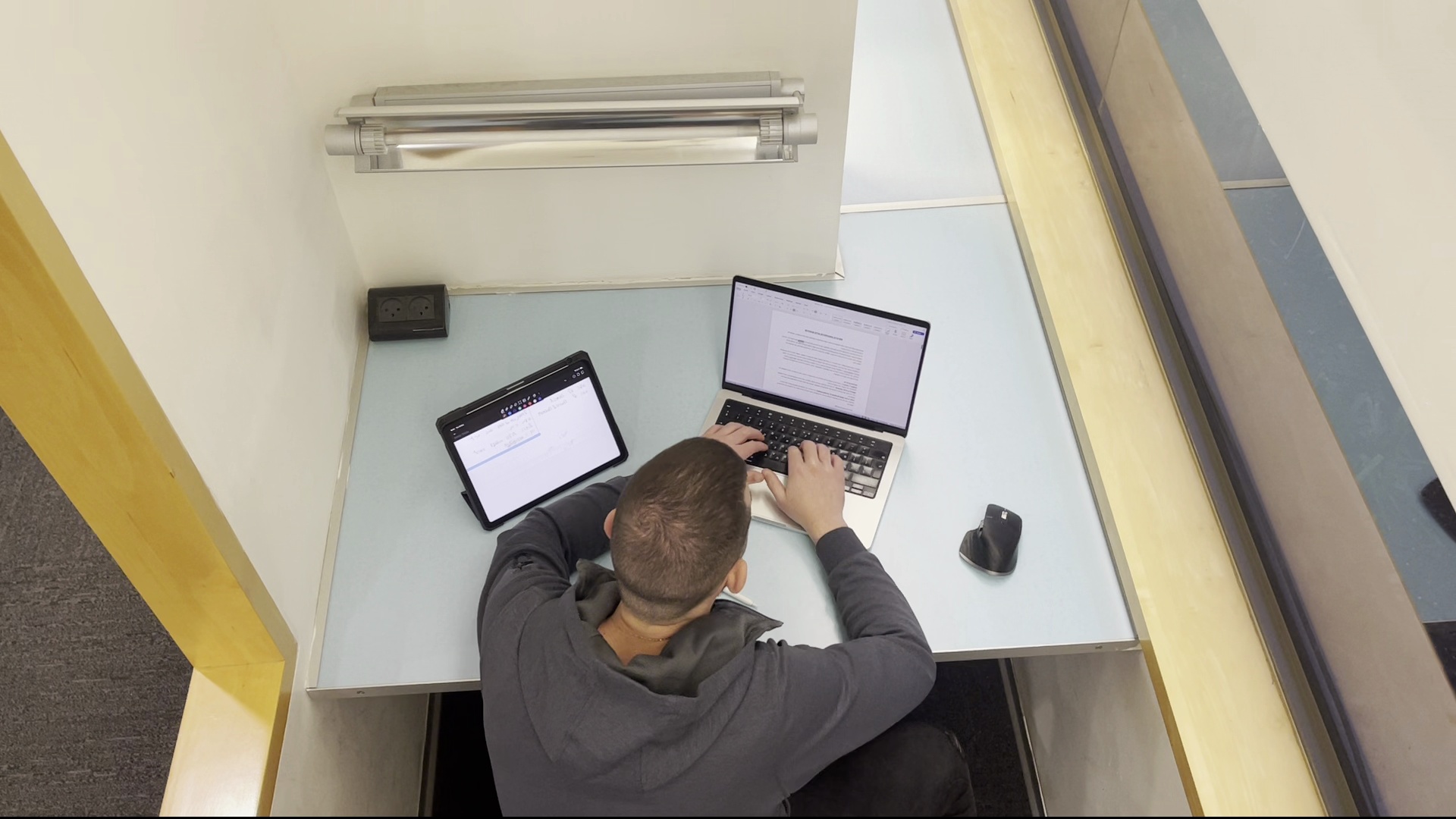 unempty-desk Object Detection Model by machine learning
