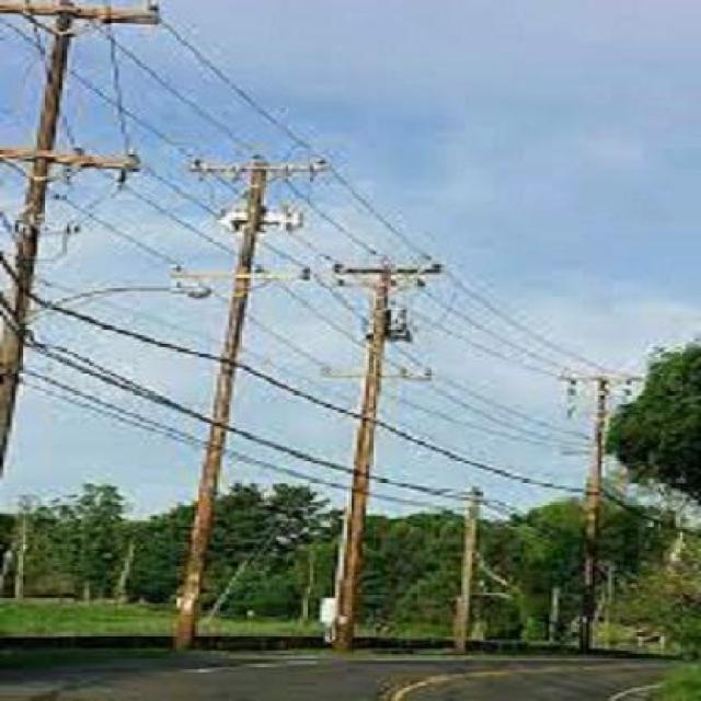 Utility Pole Object Detection Dataset by detectorpoteau