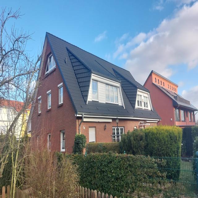 Roof Seg 2 Instance Segmentation Dataset And Pre Trained Model By Roof Segmentation