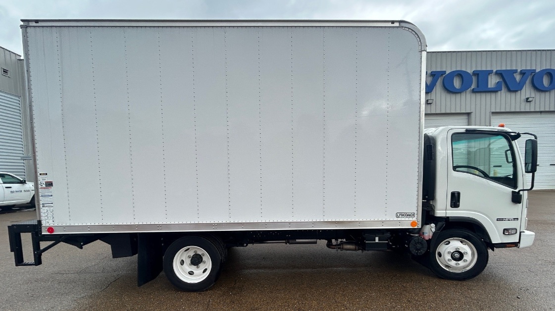 truck_box Segmentation Instance Segmentation Model by Andres Workspace