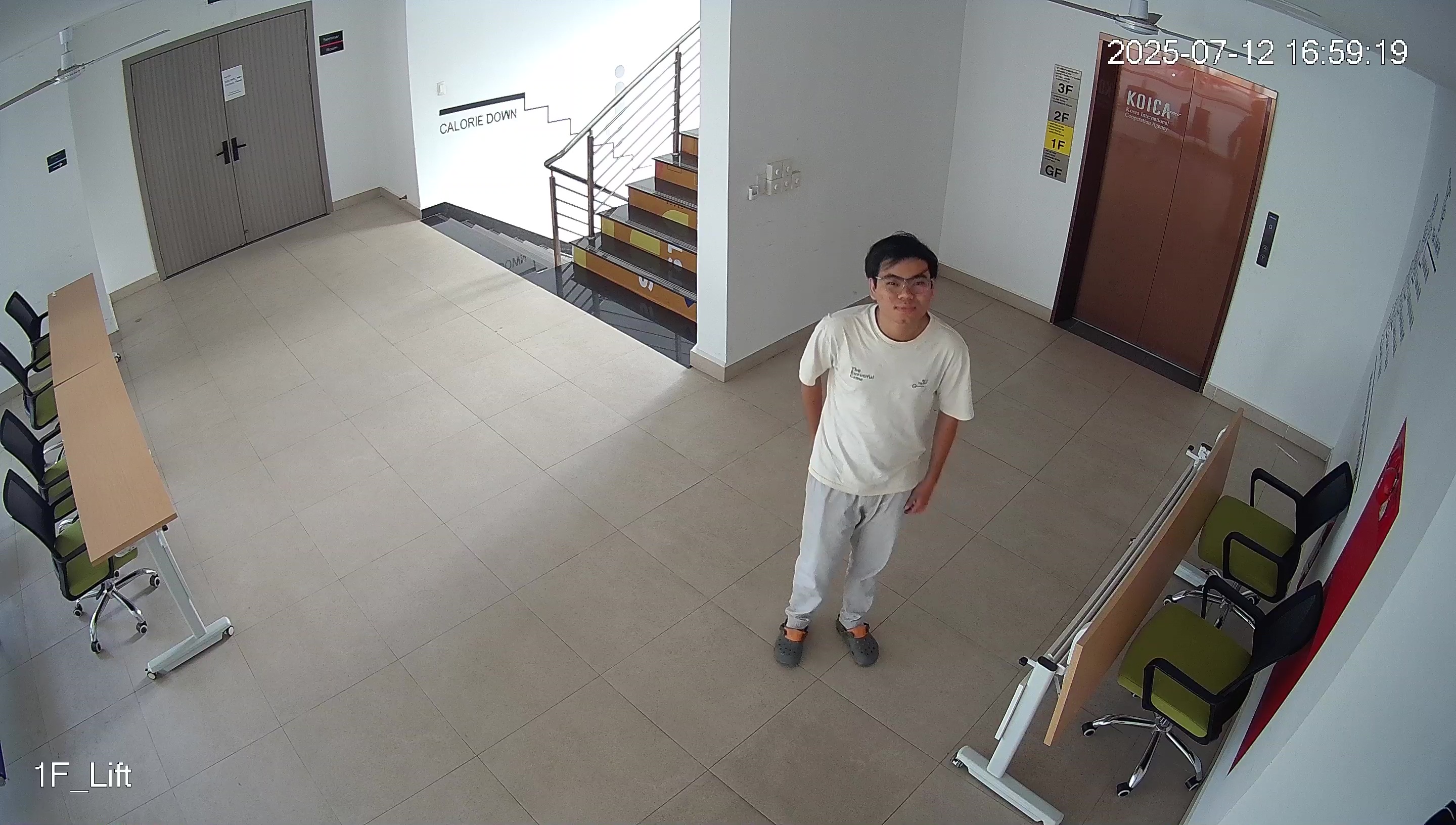 Experiment (experiment-qzreu) - Roboflow Universe