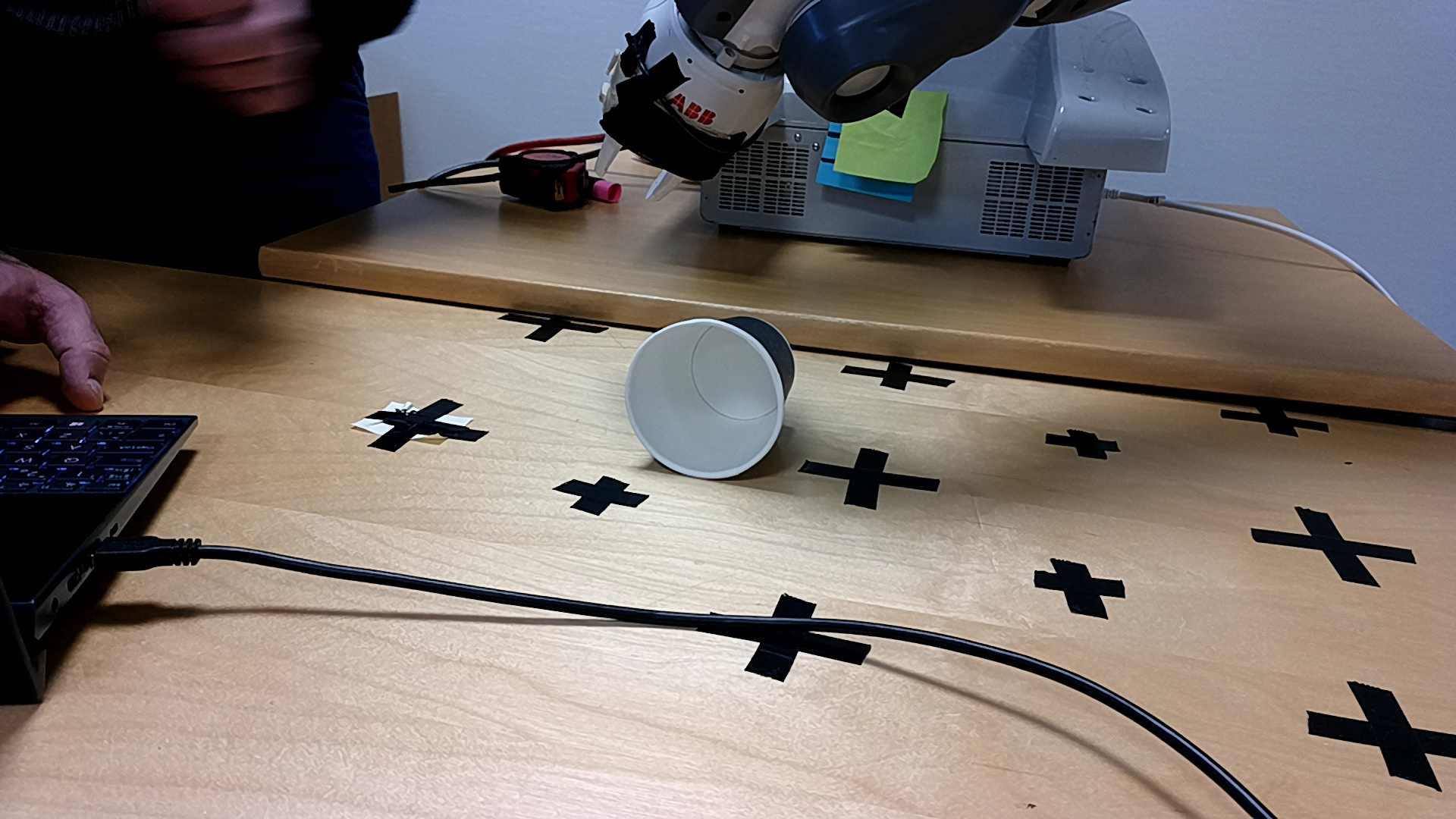 Cups+Gripper Both Object Detection Dataset by Cup Orientation Detection