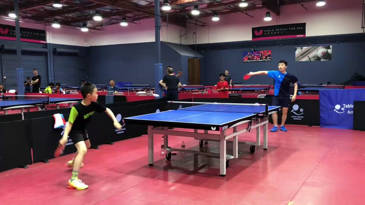 Ball tracking (ball-tracking-daxbj) - Roboflow Universe