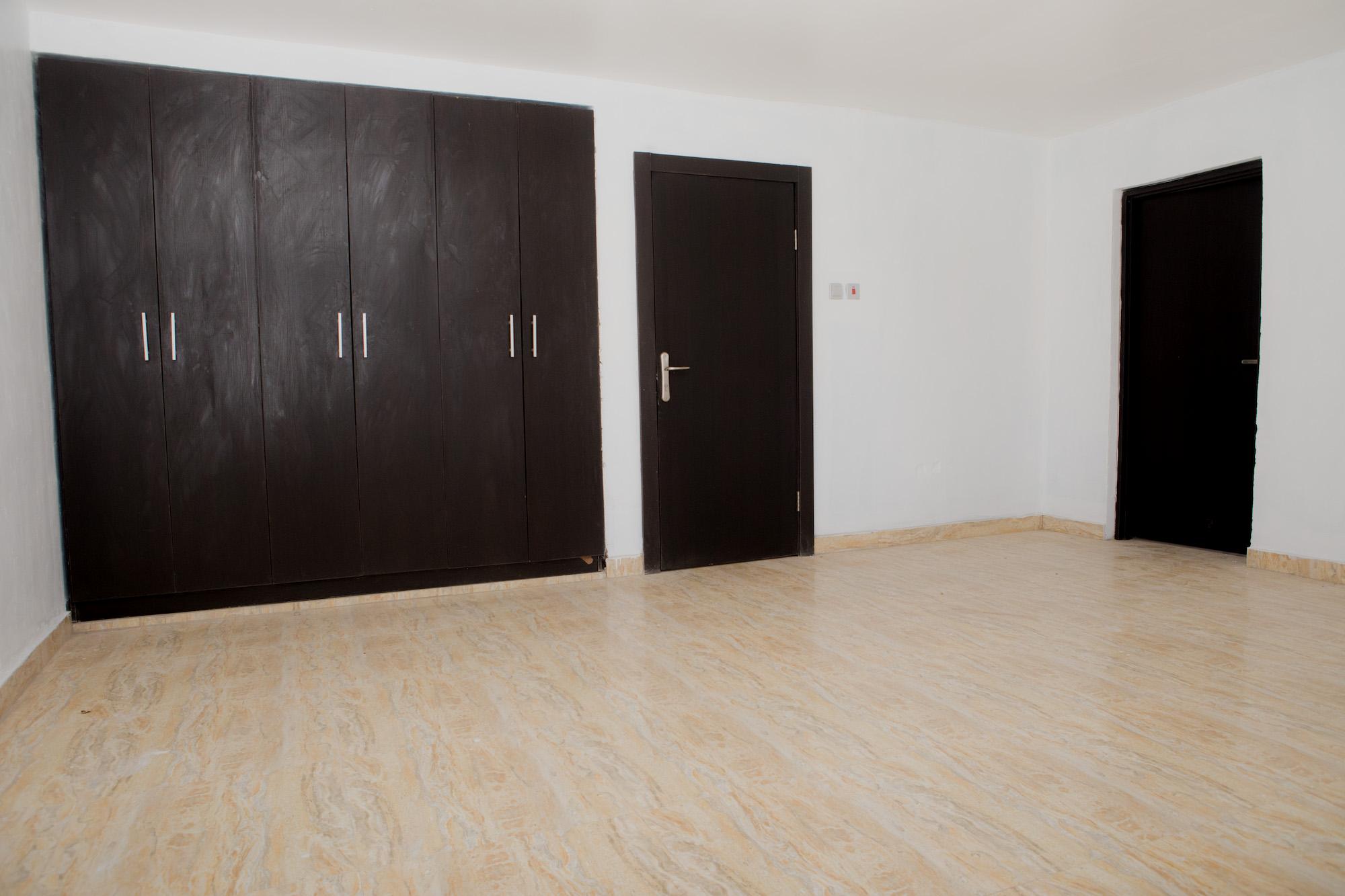 Walls Instance Segmentation Dataset by aa