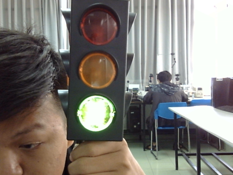 light Object Detection Dataset and Pre-Trained Model by Quynh