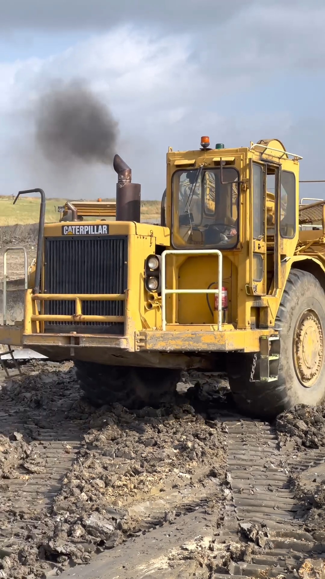 Scraper Instance Segmentation Dataset by Equipment Workspace