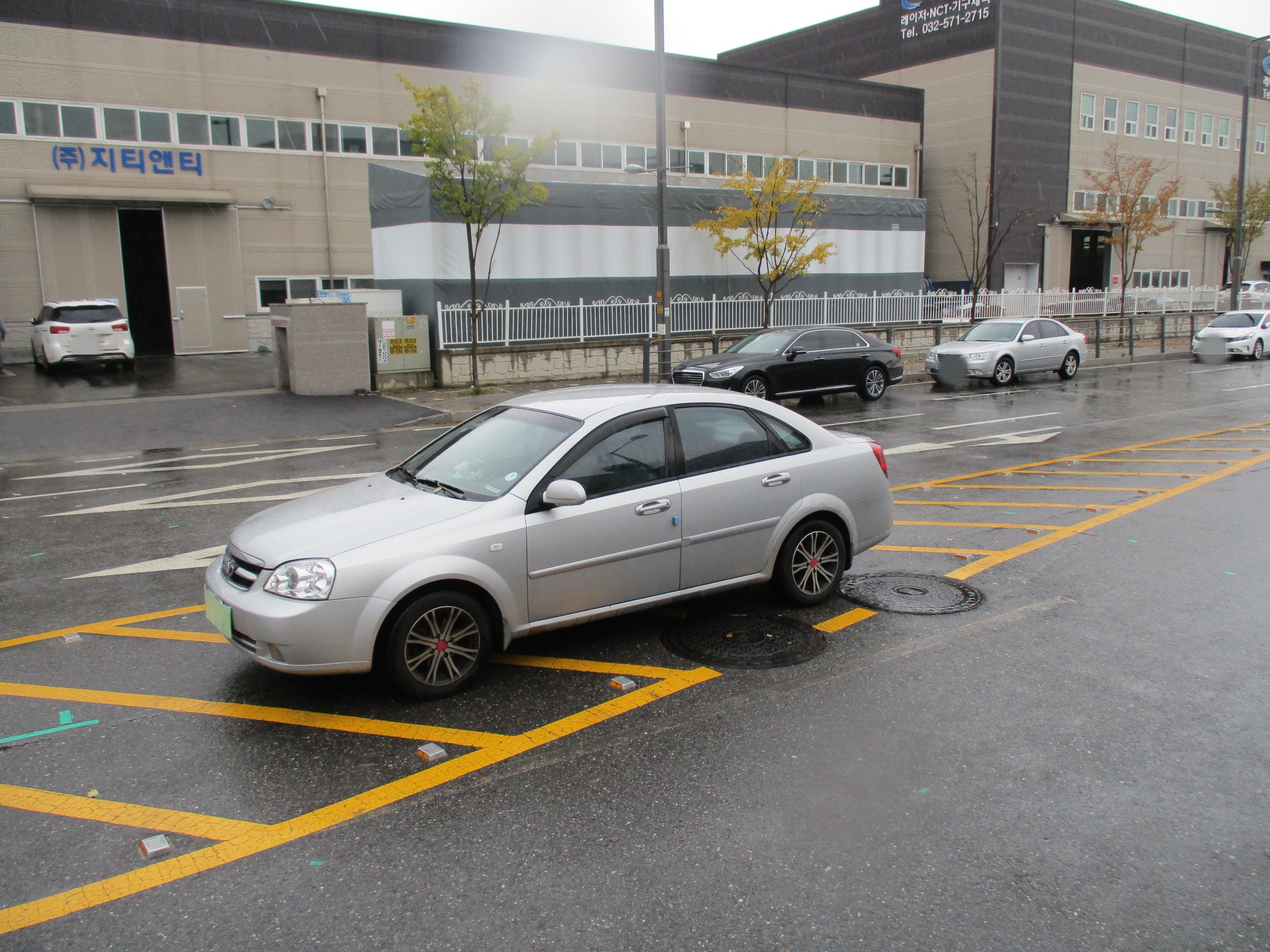 FINAL_Detecting whether or not the driver's side window is closed Object Detection Dataset and ...