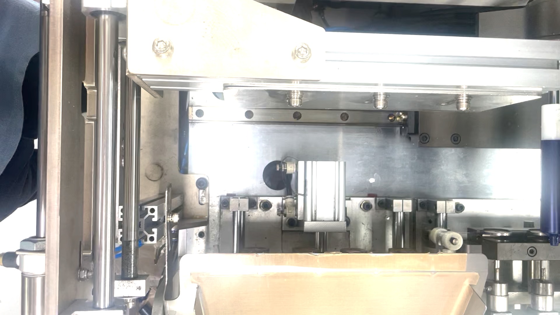 Tube Labeling 1 Object Detection Dataset By Moon