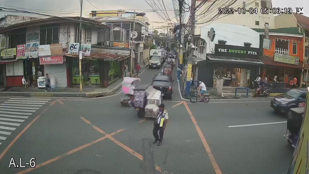 Helmets Object Detection Model by CS173