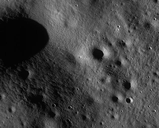 MOON CRATER Object Detection Dataset and Pre-Trained Model by Smart Glasses