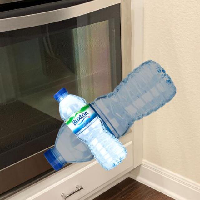 plastic bottle Object Detection Model by OrrientedBoundingBox