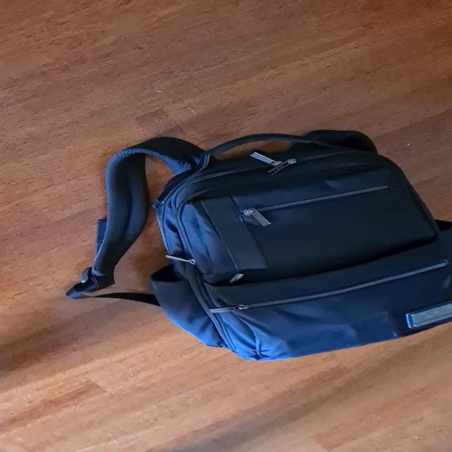 Luggage Object Detection Model (v2, 2023-03-23 7:19pm) by s