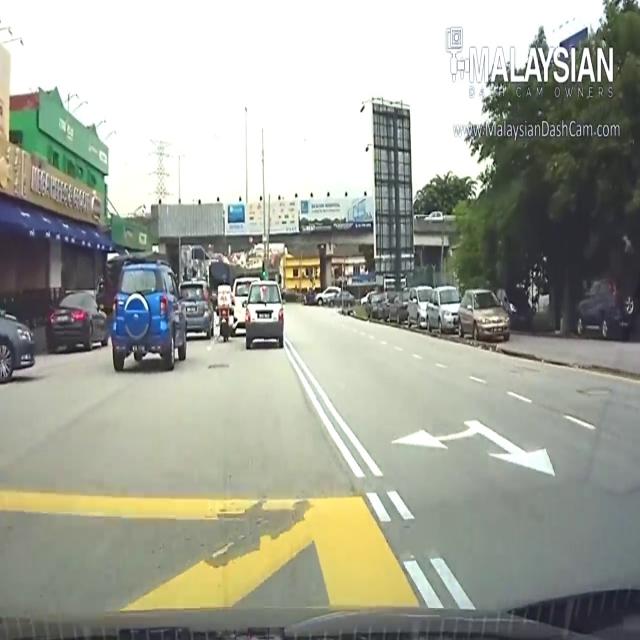 Road Lane Object Detection Dataset by Harish Ramachandran