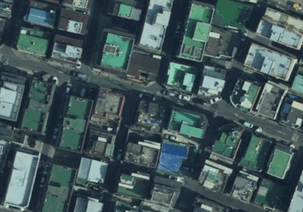 cool generic roof Object Detection Model by moheemohaeng