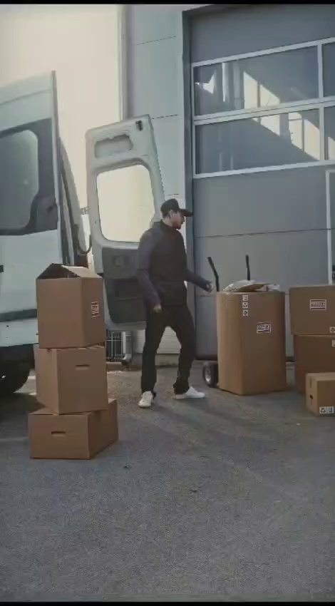 Person and Corrugated Boxes Object Detection Dataset and Pre-Trained Model by tablecelldetectiondiya