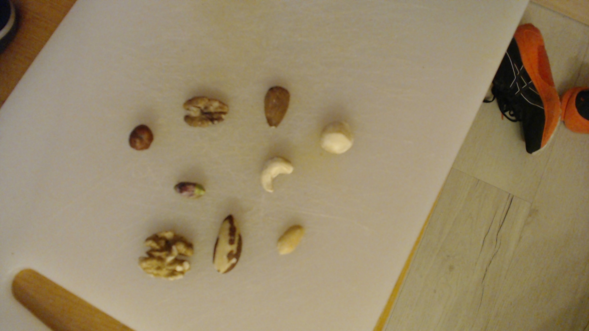 9 types of nuts Object Detection Model by william porctest workspace