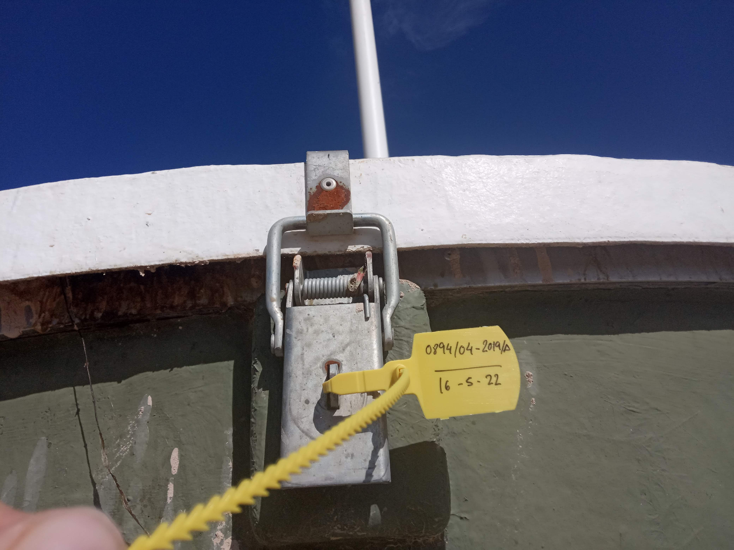 Segmentacion interior precinto Instance Segmentation Dataset by myworkspace