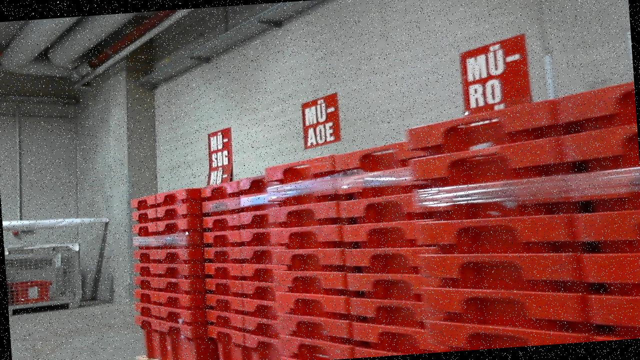 warehouse Instance Segmentation Dataset by Holoom