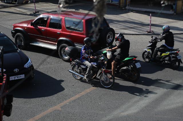 Nutshell 3k Object Detection Dataset by Helmet v2