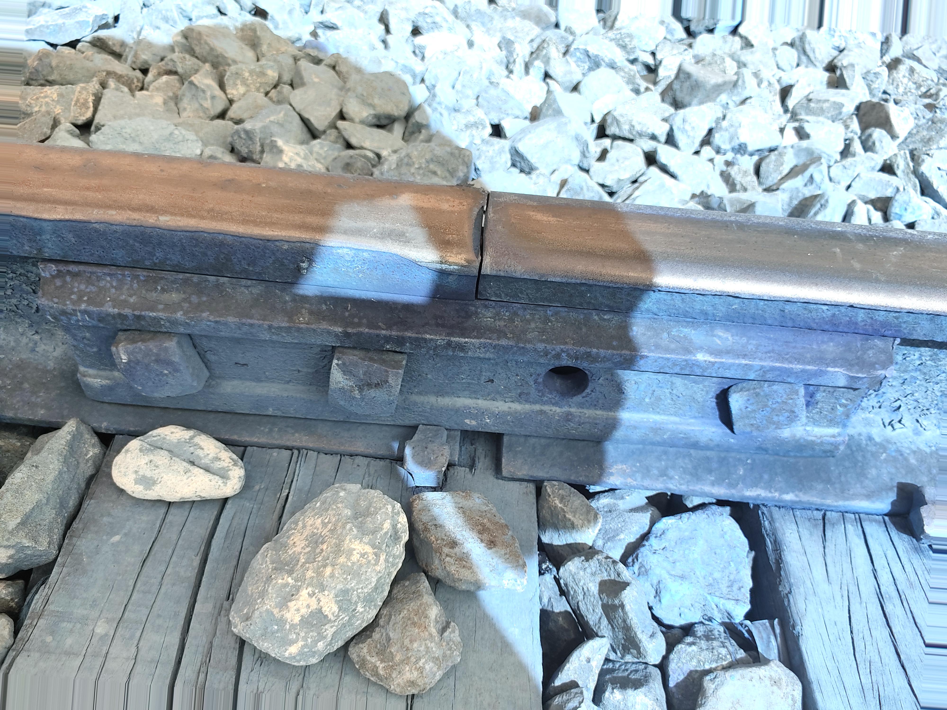 Railwaydefects Object Detection Dataset By Yinwei Zhang