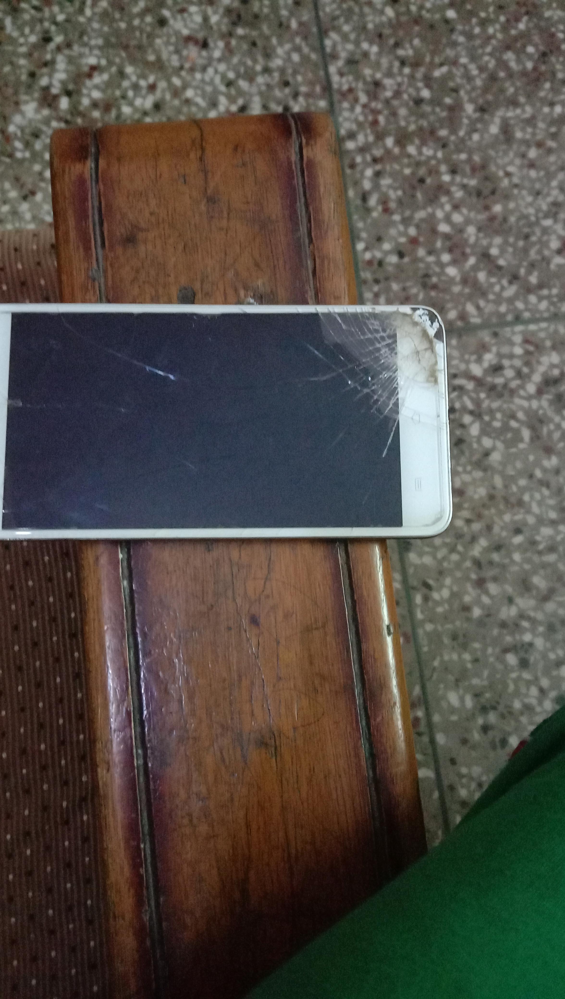 Mobile-Screen-Detection Object Detection Model by Toheed