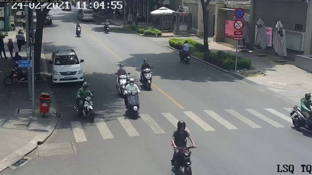 helmet_train Object Detection Dataset by Thesis Dataset