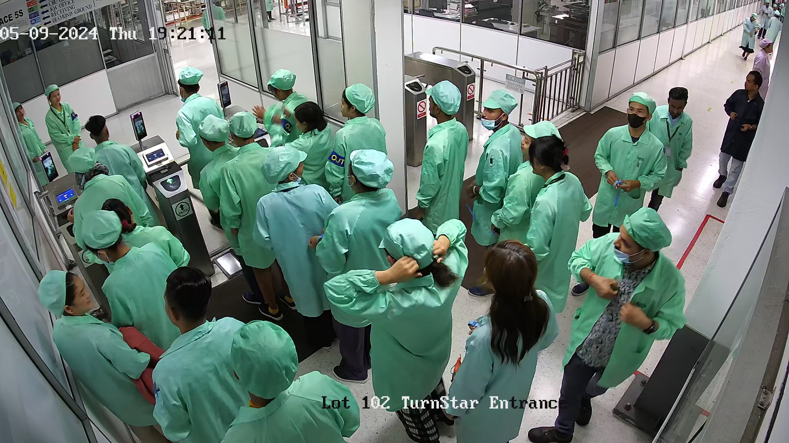 ESD Smock Detection Object Detection Dataset by HaoToWork