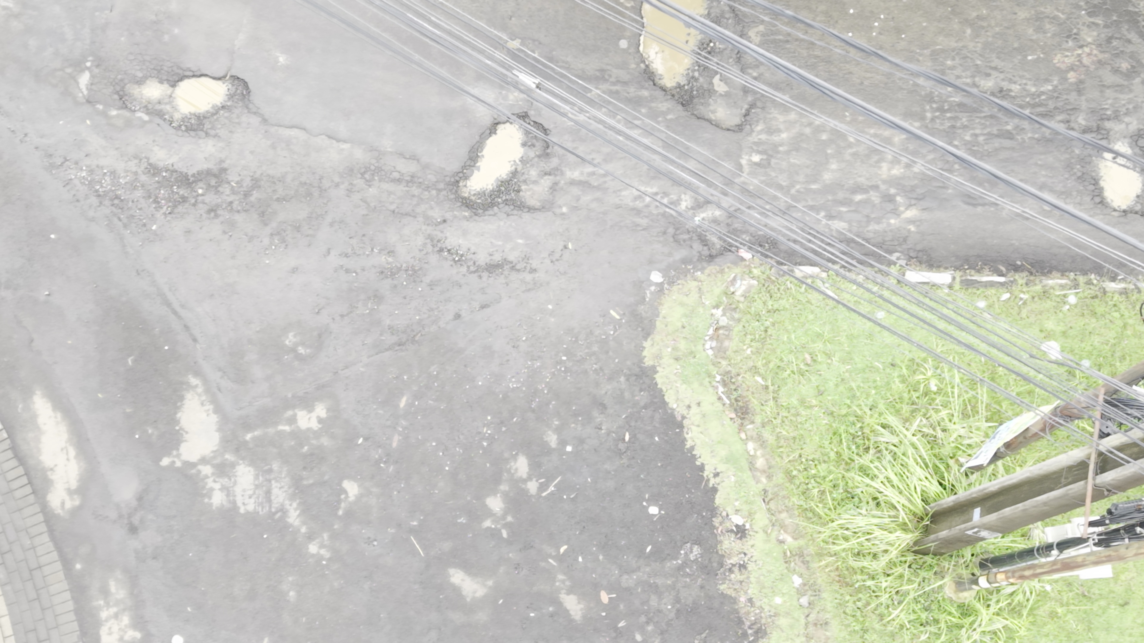 Pothole_Detection_UAS 2(Maps) Object Detection Dataset by ...