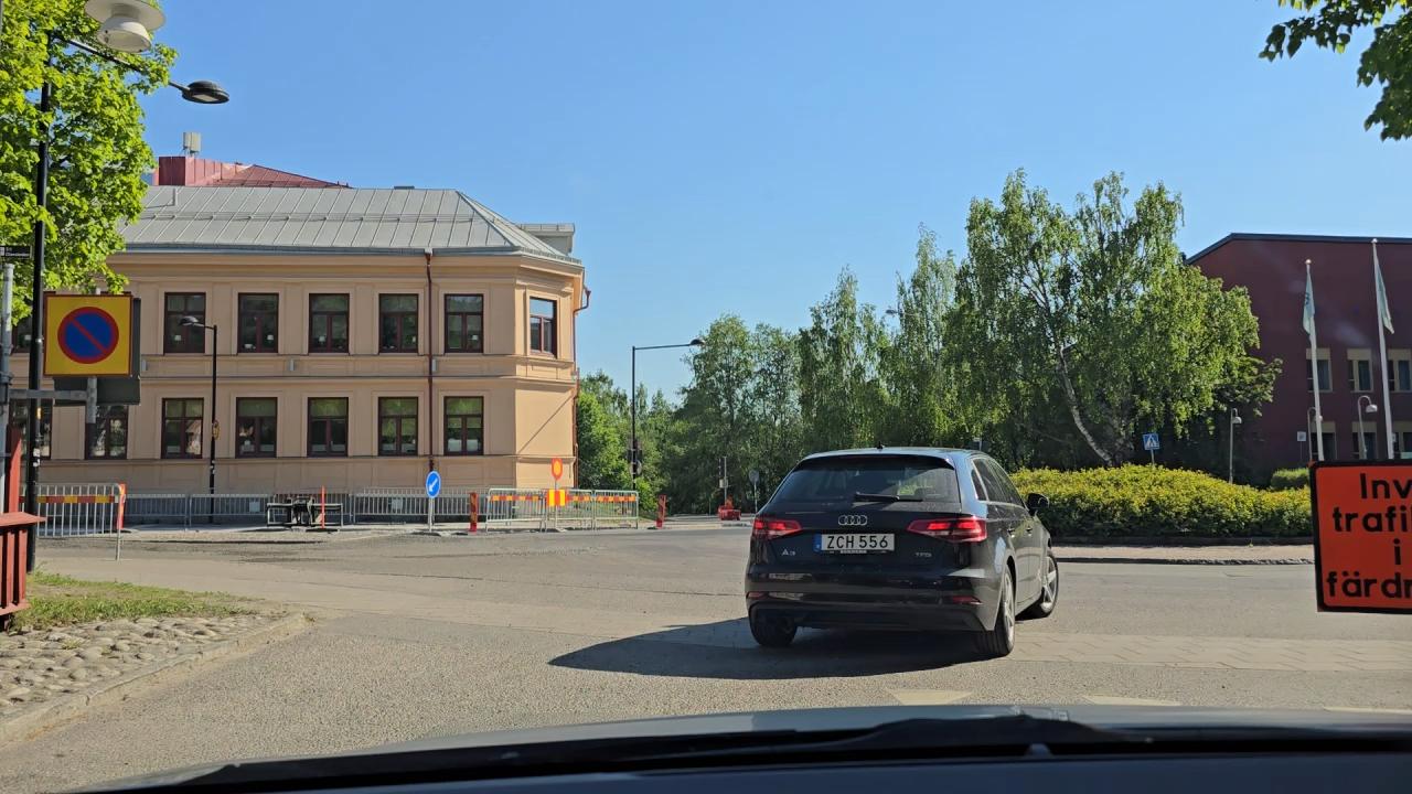 Batch 2 Object Detection Dataset by Road Damage Annotation