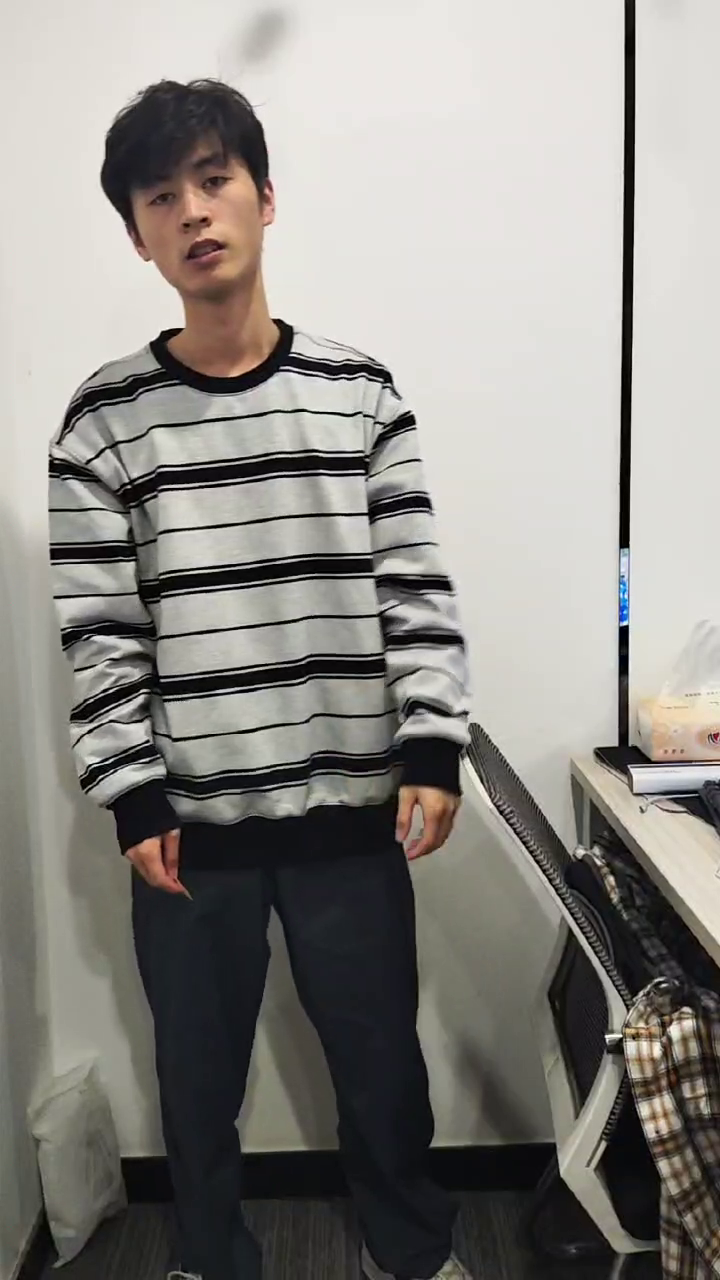 hand Object Detection Dataset and Pre-Trained Model by lwj