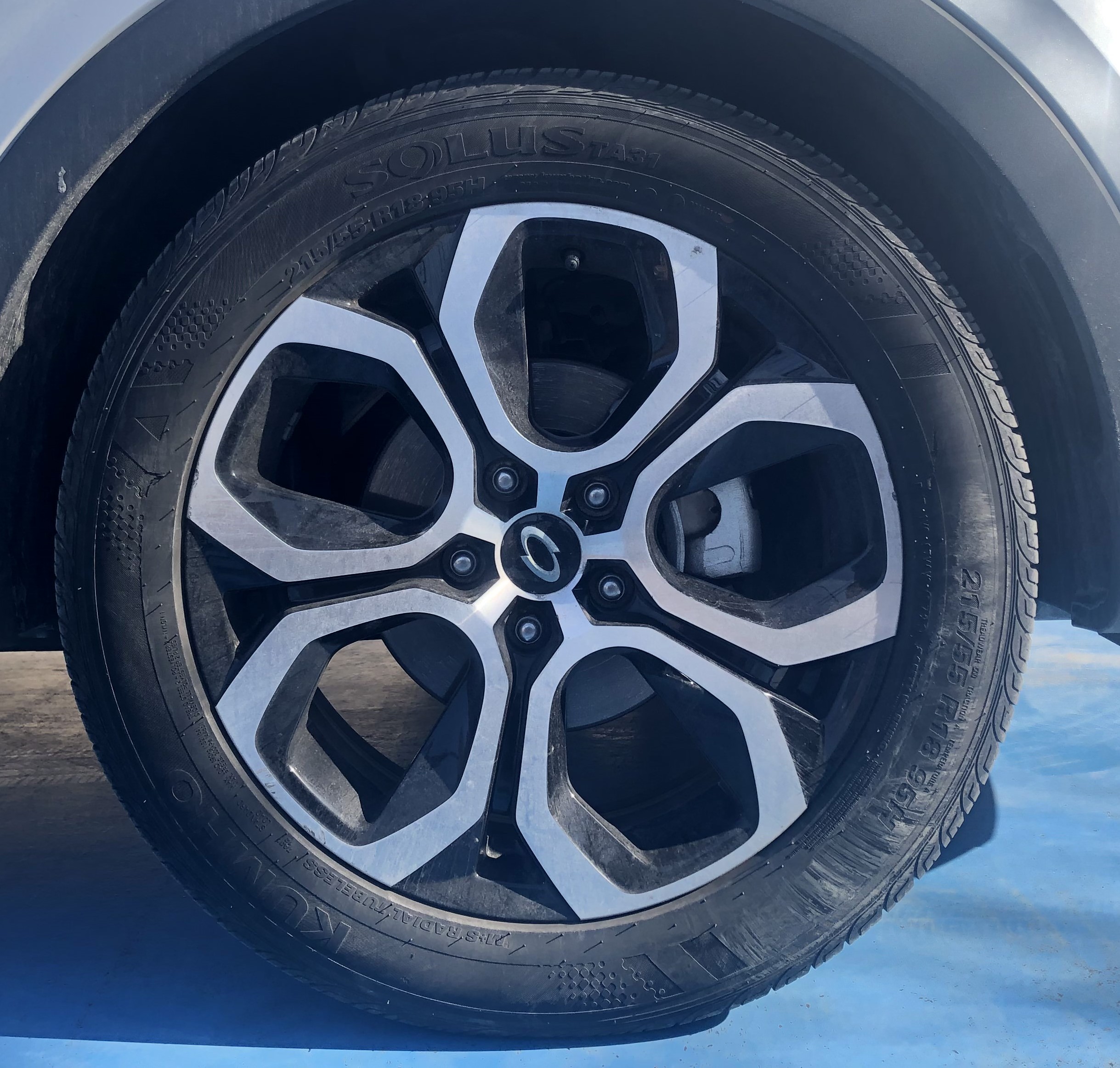 tire_rim_02_26 Instance Segmentation Dataset by Tai Lam