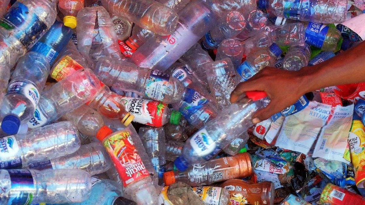 Garbage Detector Classification Model by Ann