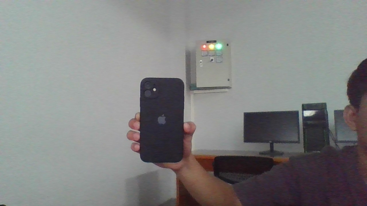 Handphonedetection Object Detection Model By Deteksi Ukuran Botol