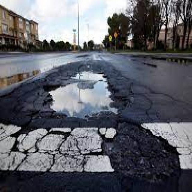 pothole detection Instance Segmentation Dataset by Saugat