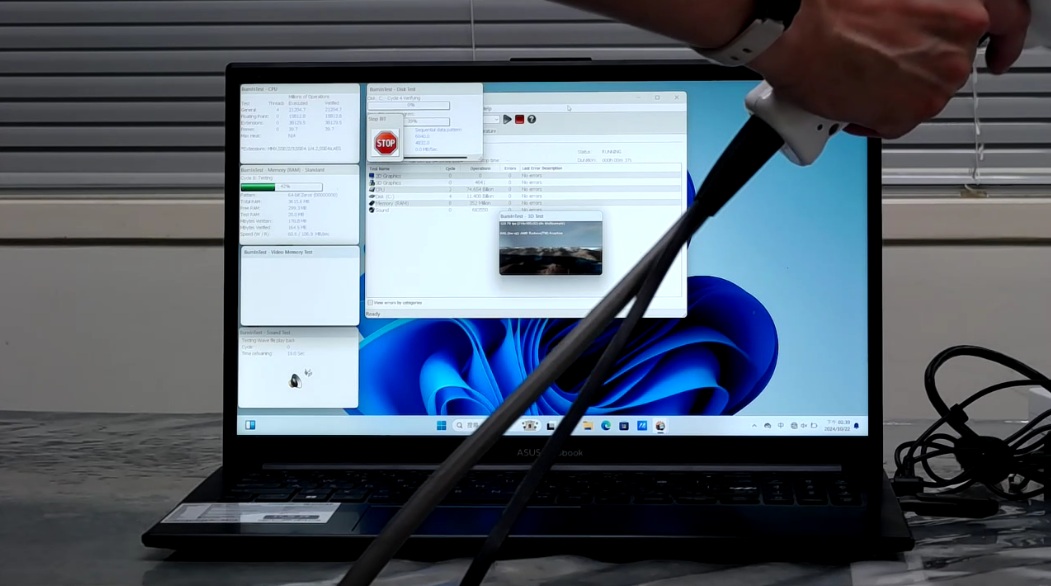 LCD flicker_black Object Detection Dataset by MarsYolo data