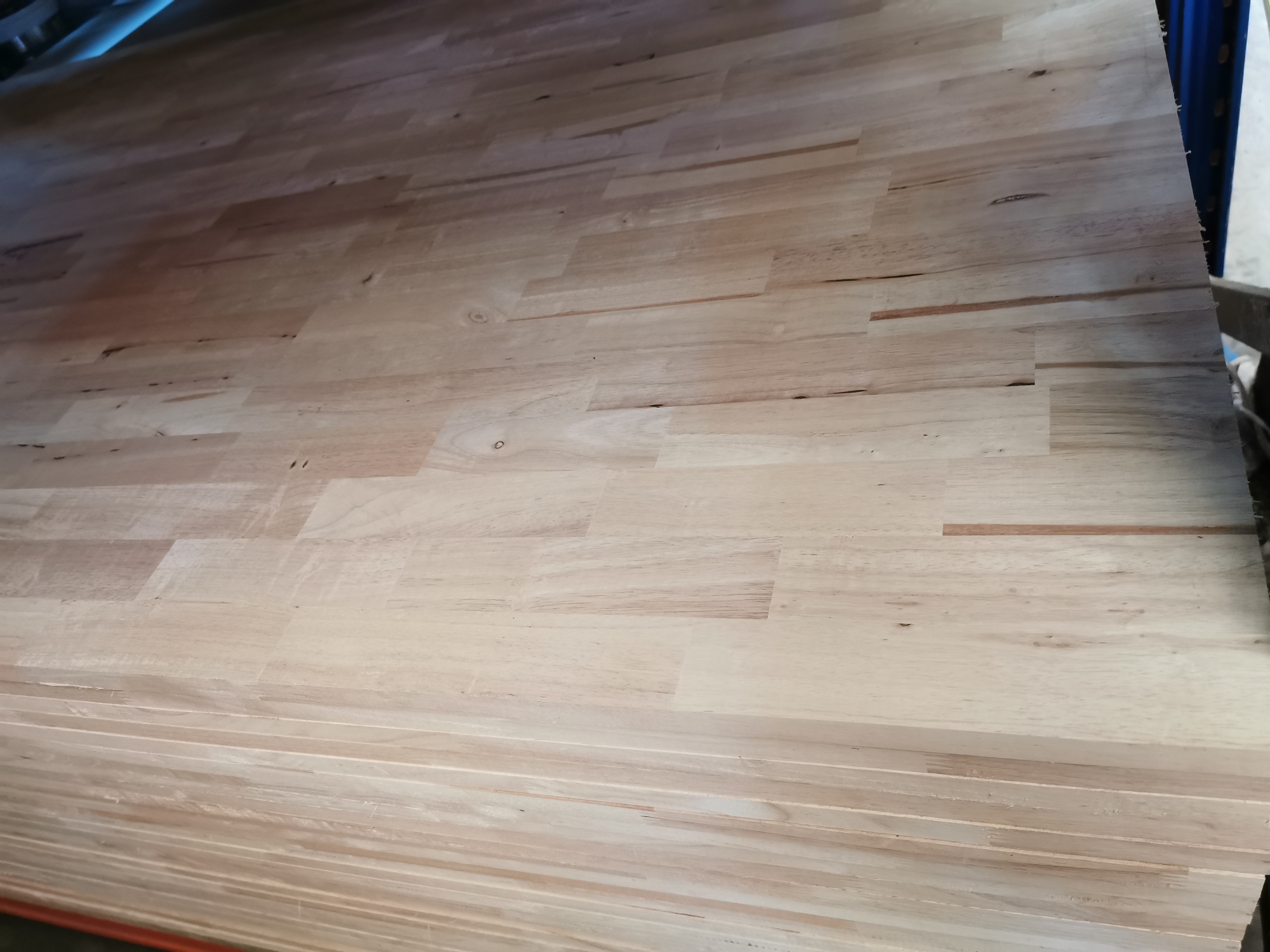 Detect Defect Of Wooden Instance Segmentation Dataset By Wood Detection