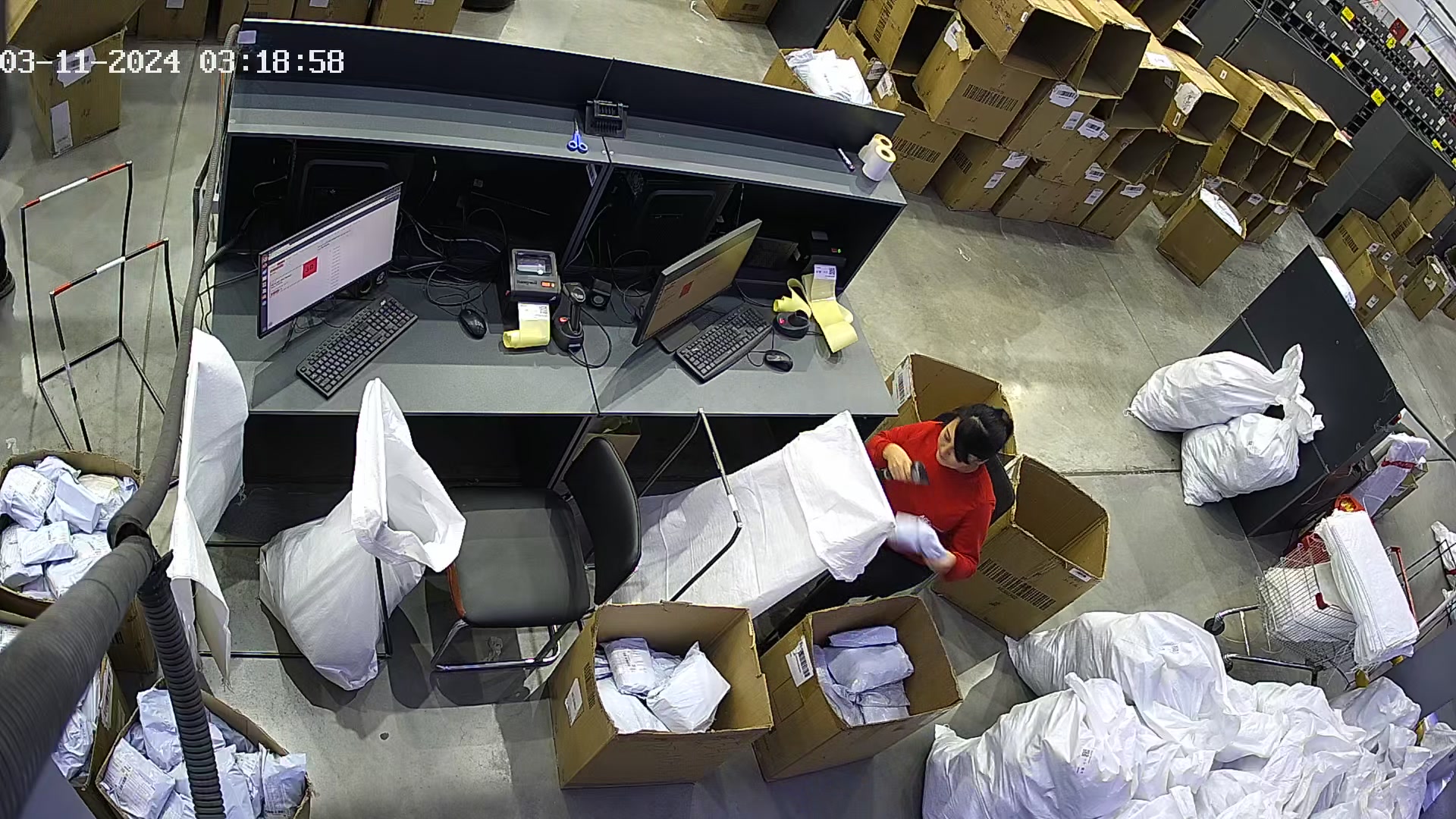 Box Instance Segmentation Model by VideoProccing