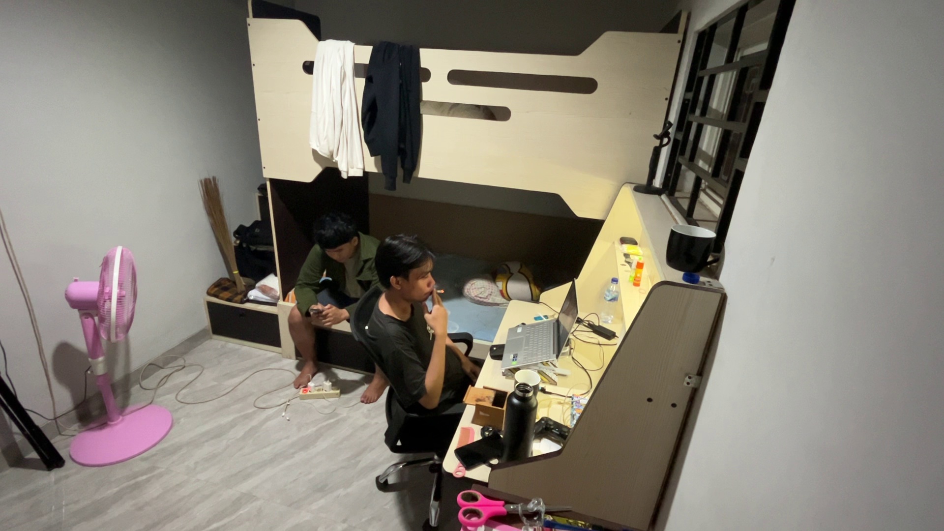 Deteksi Rokok part 2 Object Detection Dataset and Pre-Trained Model by rokok