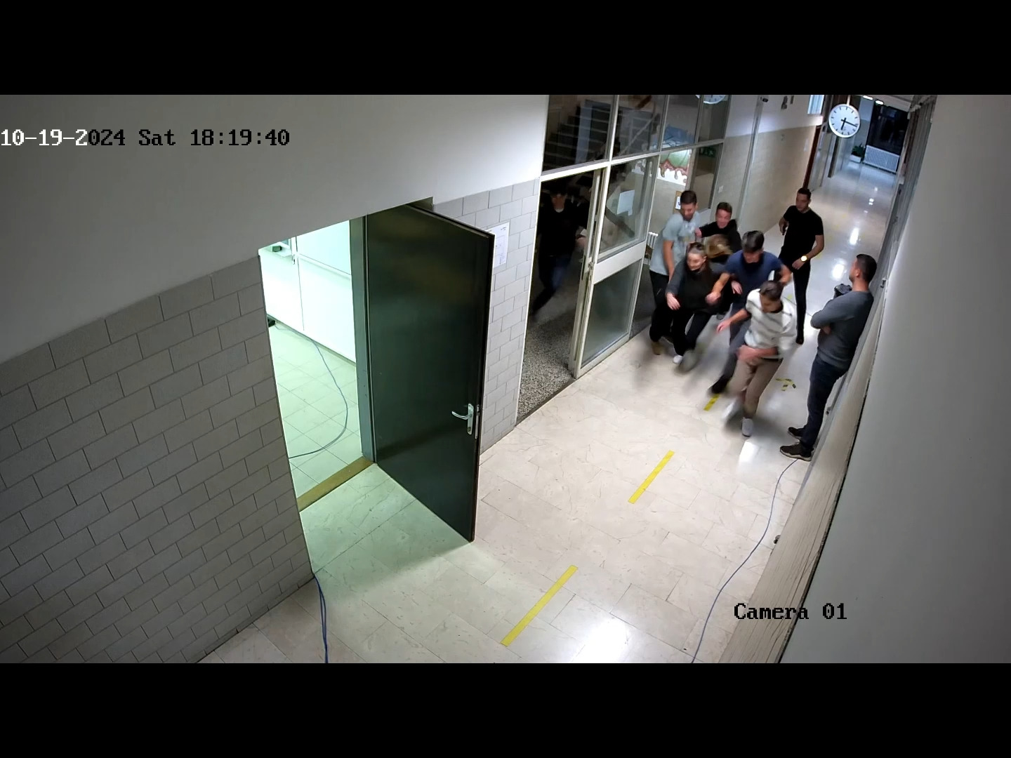 hallway_gun Object Detection Dataset by w1