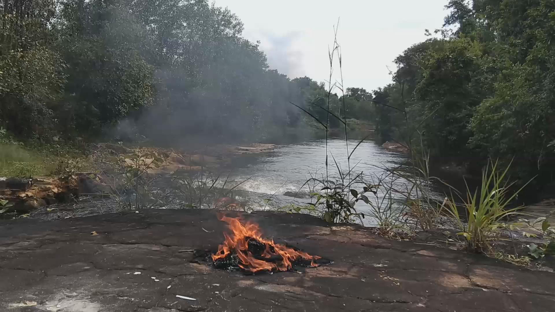 Fire segment3 Instance Segmentation Dataset and Pre-Trained Model by project-qsvyd