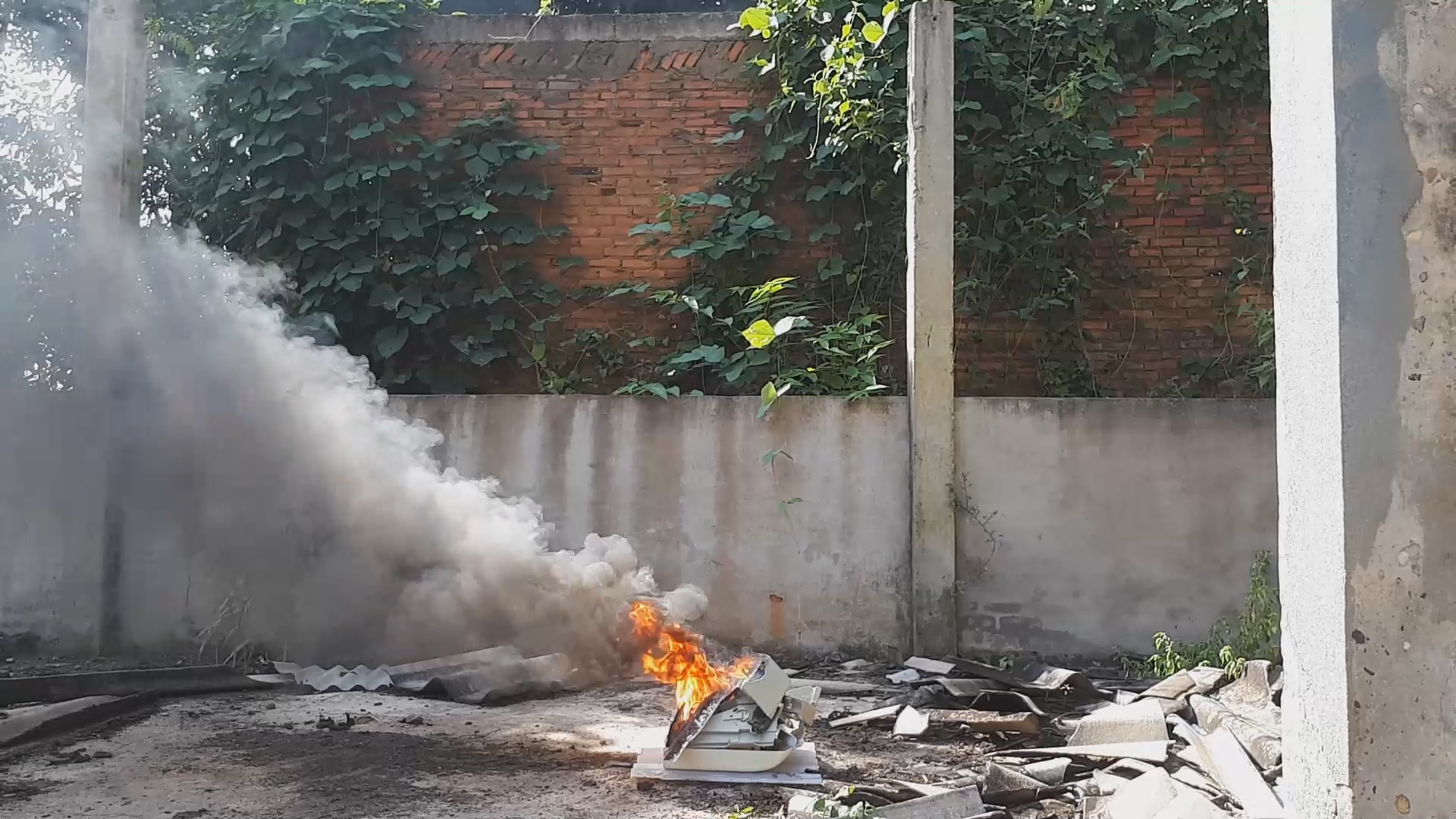 smoke Object Detection Model (v1, 2024-06-03 9:55pm) by smoke