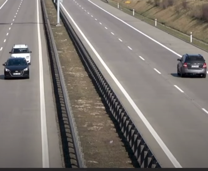 dashed-lane Object Detection Dataset by detection