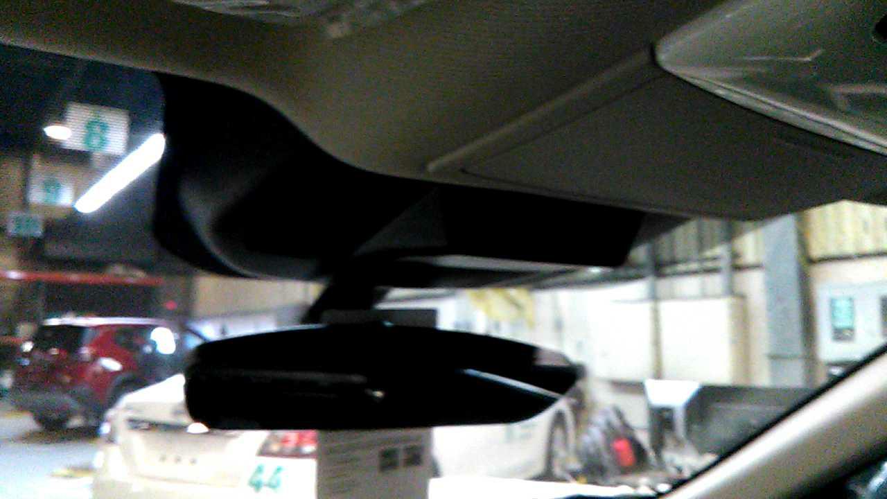 Lever detection Object Detection Dataset by jumpstartninja