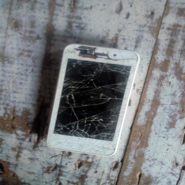 Phone Defect Detection Object Detection Dataset And Pre Trained Model
