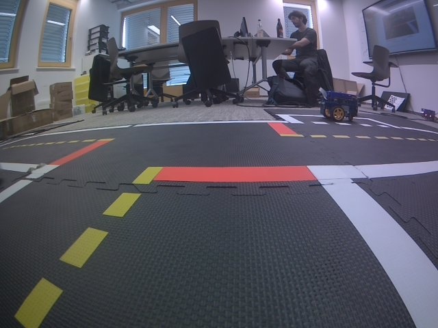 Object detection duckies (object-detection-duckies-xwonl) - Roboflow Universe