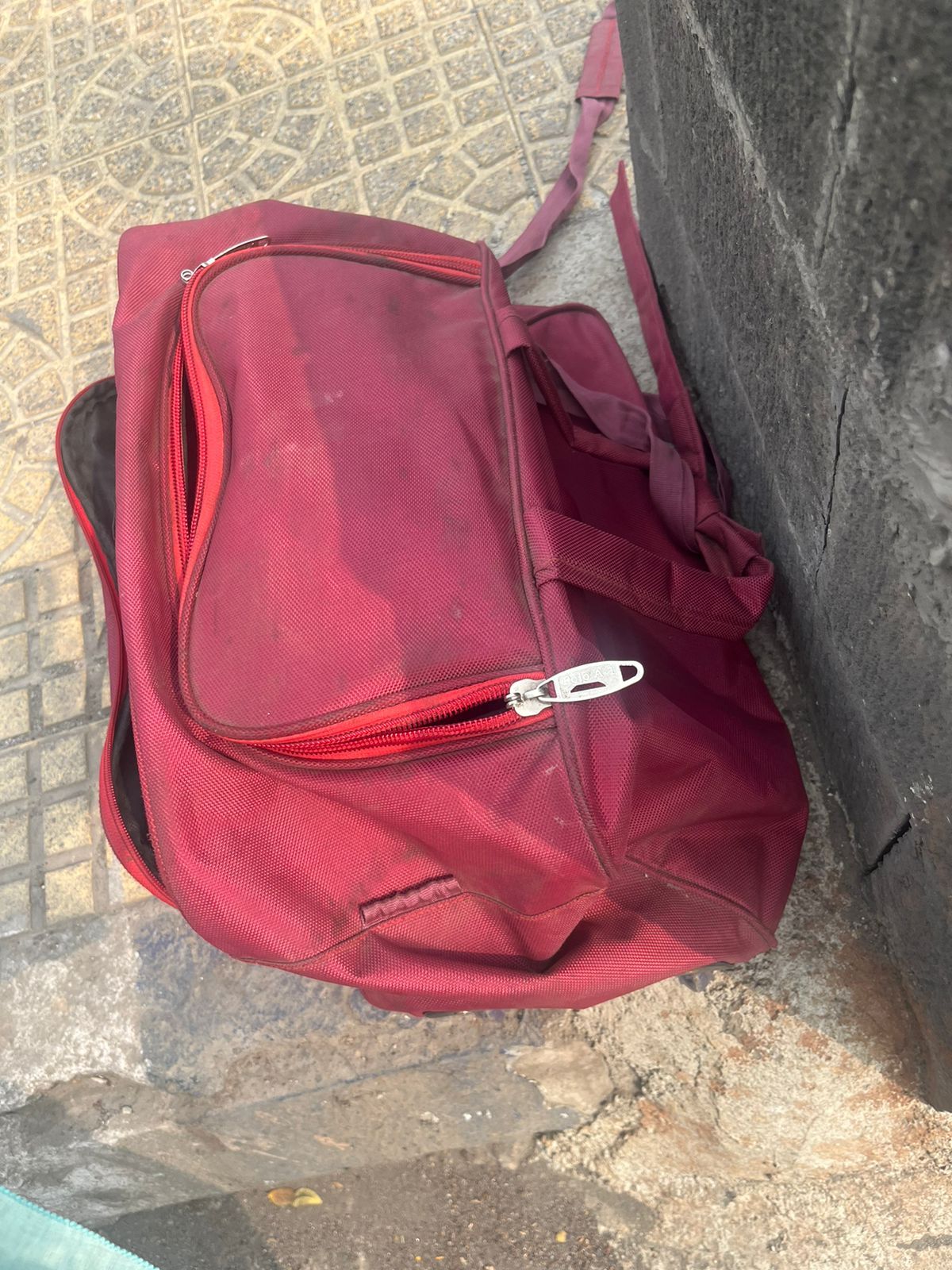 2-BagDamageHandle Object Detection Model by Project1Bag and Handle detection