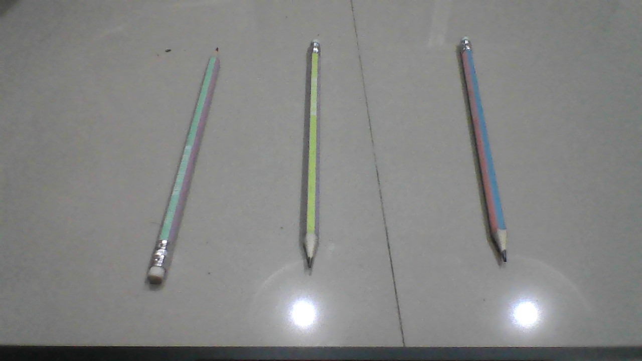 pen/pencil ลายริ้วV.2 Object Detection Dataset by Supanut