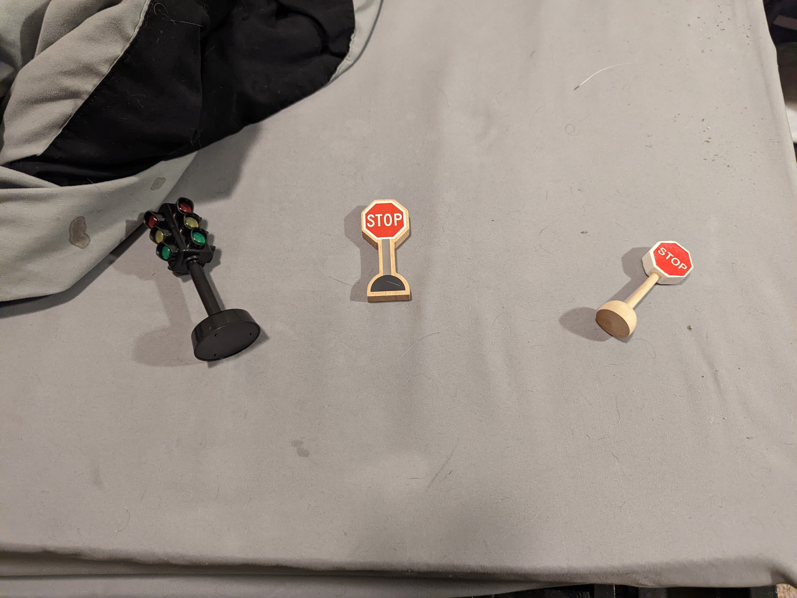 Stop SIgns and Traffic Lights Object Detection Dataset and Pre-Trained Model by Mohammad Baqeer