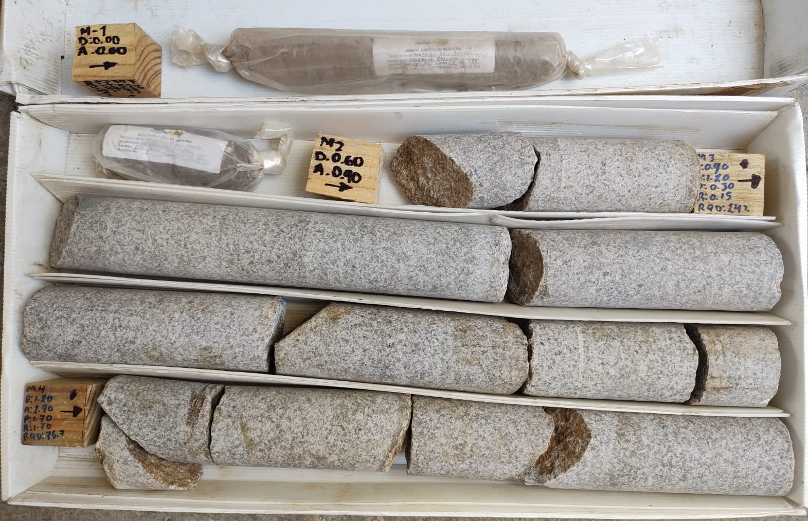 Rock Quality Instance Segmentation Model by TFM