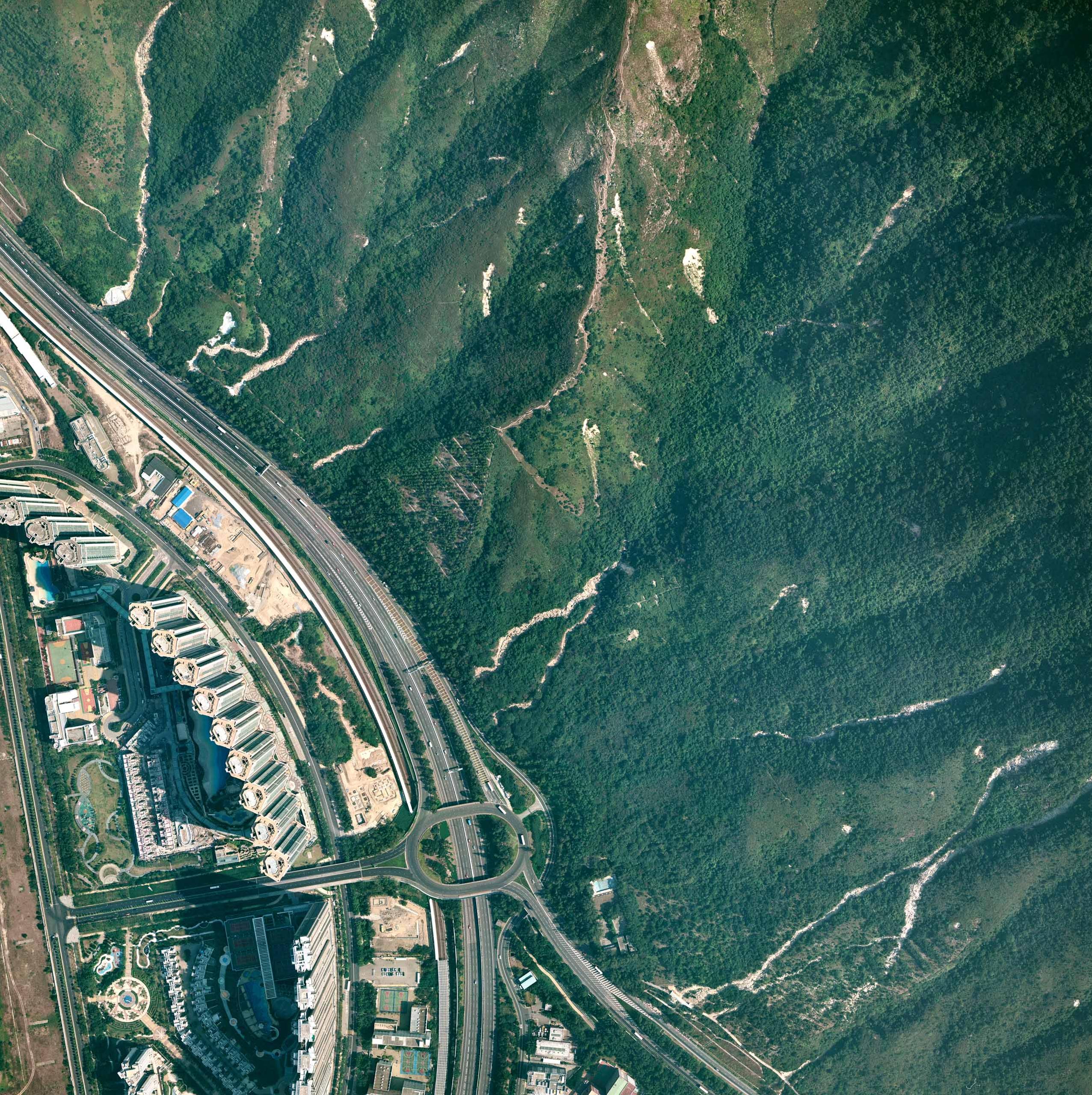 Landslide-Aerial Instance Segmentation Model by Trial